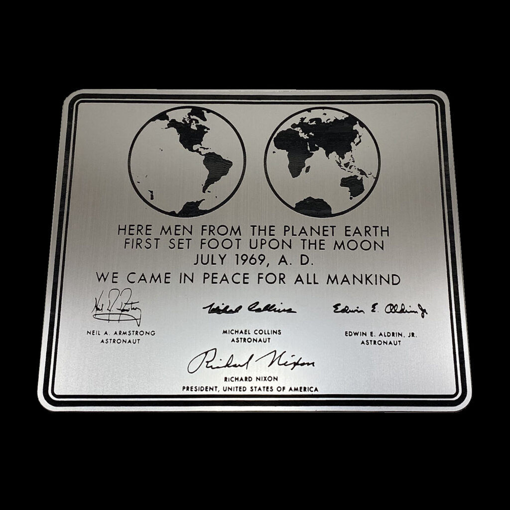 Apollo 11 Plaque Replica – Magnistore